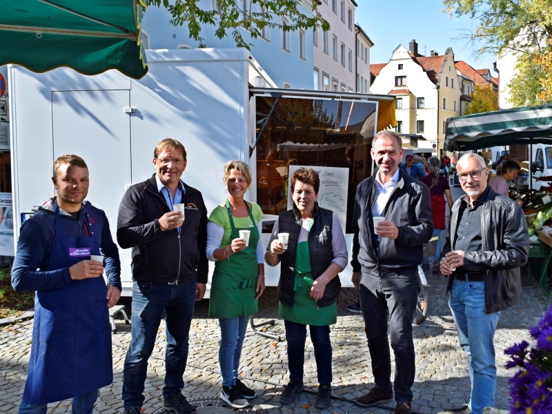 Altöttinger Bauernmarkt feiert 25-jähriges Jubiläum - Stadt Altötting Altöttinger Bauernmarkt feiert 25-jähriges Jubiläum - Stadt Altötting
